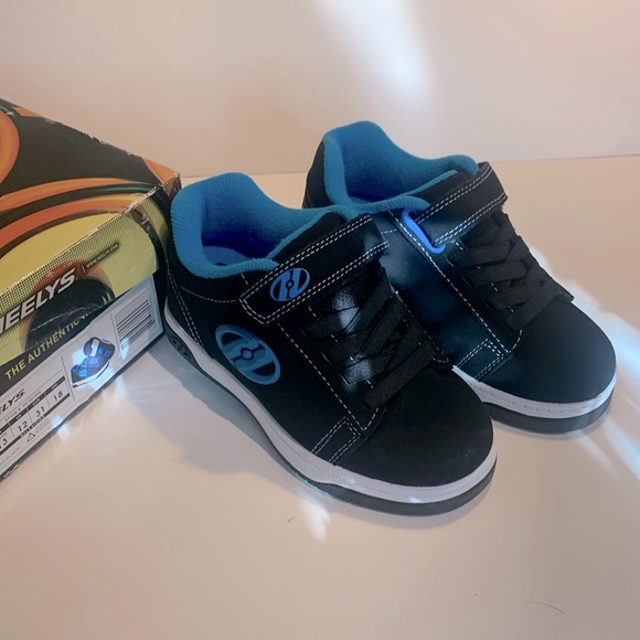 Heelys | Shoes | Heelys Dual Wheels Y3 | Poshmark